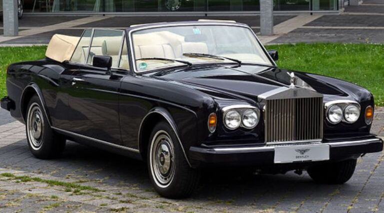 A Journey into Luxury: Immersed in the World of Rolls-Royce - The Infosiast